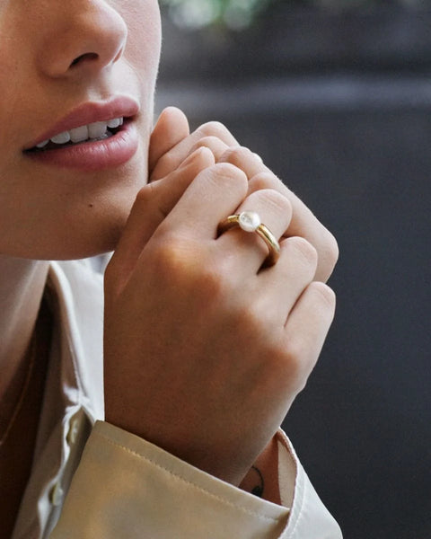 Edblad Modernist Pearl Ring in Gold – The Gate Boutique